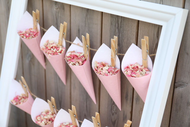 Top 5 Ways to Display Wedding Confetti – Shropshire Petals